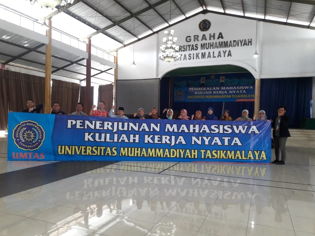 Muhammadiyah Jawa Barat — Rektor Umtas Lepas Mahasiswa Ikuti KKNMU