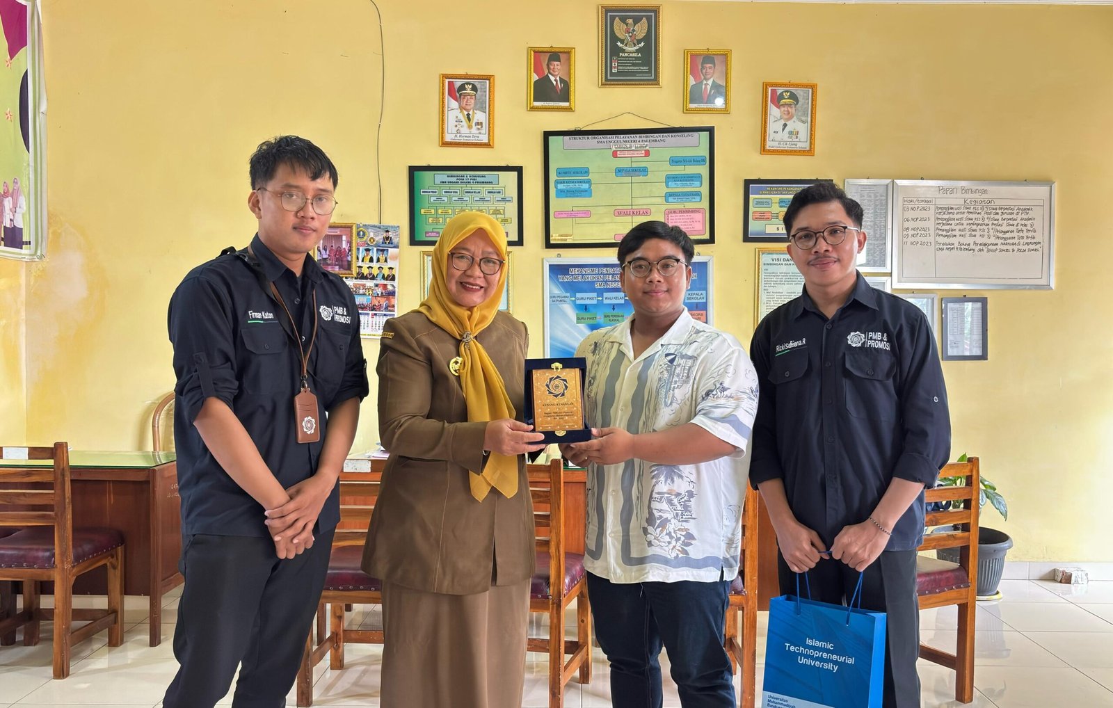 Muhammadiyah Jawa Barat — UM Bandung Tuntaskan Promosi Kampus di Pulau ...